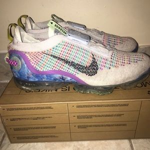 Nike | Shoes | Vapormax 220 | Poshmark